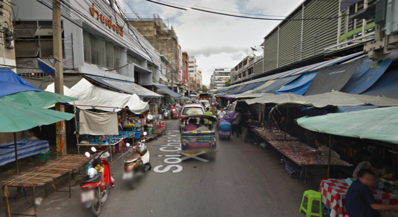 クロントム市場でのお土産情報、行き方、営業時間 - HowTravel